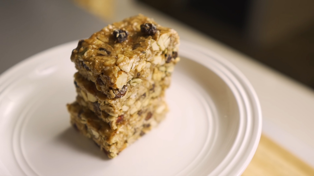 How to Make Protein Bars at Home Without Using Protein Powder - Sprig ...